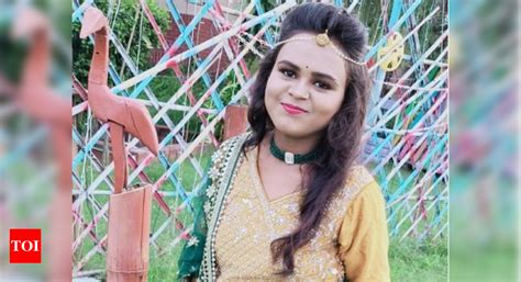 Amidst Mms Scandal Bhojpuri Singer Shilpi Rajs Suicide Post Created