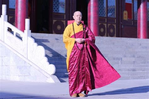 宏圆法师受持法华经的人是真福田 凤凰网视频 凤凰网
