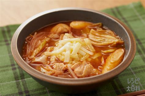 とろーりチーズタッカルビ風スープのレシピ・作り方｜レシピ大百科（レシピ・料理）｜【味の素パーク】 鶏もも肉やキャベツを使った料理
