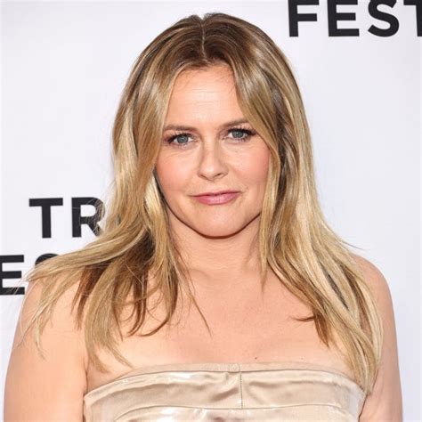 Alicia Silverstones Natural Wavy Texture Is So Far From Clueless