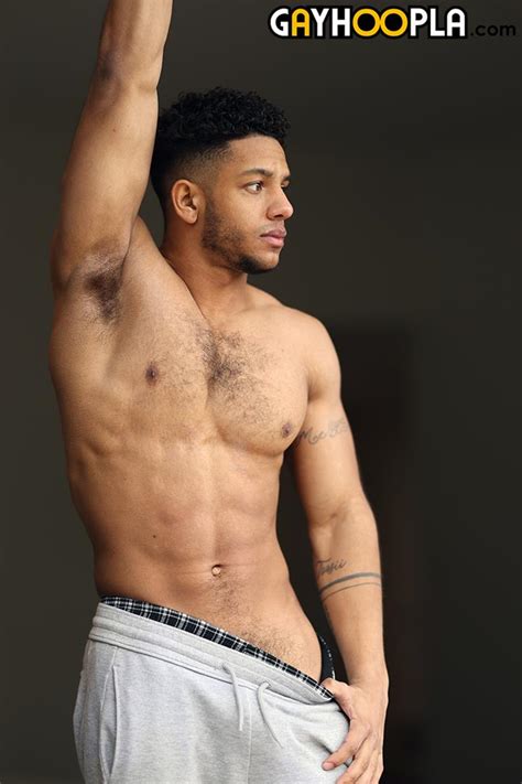 Model Of The Day Auturo Torres Gayhoopla Daily Squirt