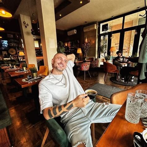 Само се расправаат додека регионов лета напред Истата мантра 30 години Ко мали деца Неколку