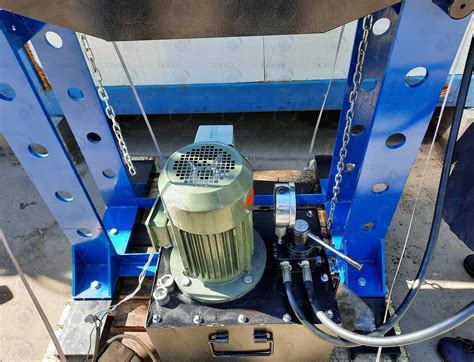 Пресс гидравлический 100 тонн с электроприводом, TS0502-3, цены в Москве