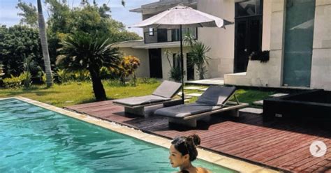 김희정 비키니 입고 뽐낸 글래머 몸매…구릿빛 건강미 [n샷]