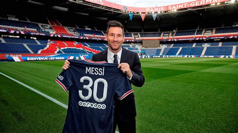 Download Messi 2021 Psg Reveal Wallpaper