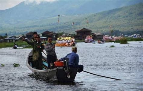 ဆီဆိုင်မြို့နယ်ရောက် ကရင်နီ စစ်ရှောင်များ စားနပ်ရိက္ခာ ခက်ခဲနေ နိုင်ငံတကာမြန်မာ့သတင်း