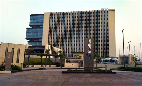 Tata Intellion Park Tril It City Tower 1 In Golf Course Extension