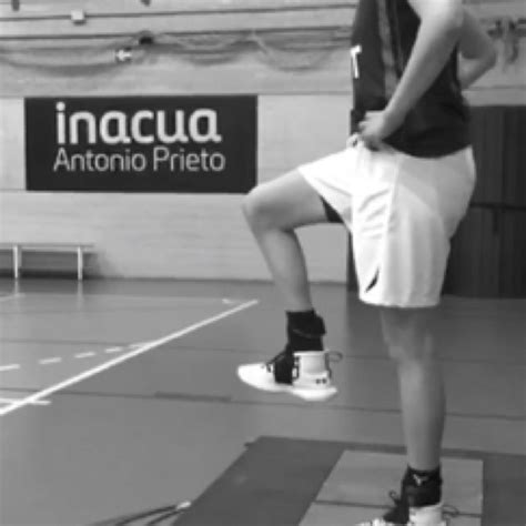 initial position during the unilateral standing broad jump variant