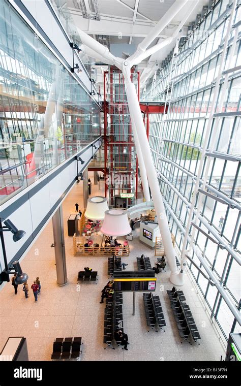 New Terminal 5 At Heathrow Airport Architect Richard Rogers Stock