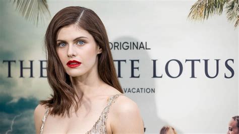 Alexandra Daddario Vakker White Lotuss Alexandra Daddario Makes