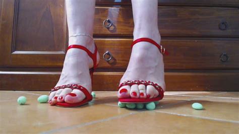 Le Vostre Piccole Palline Your Little Useless Balls Italian