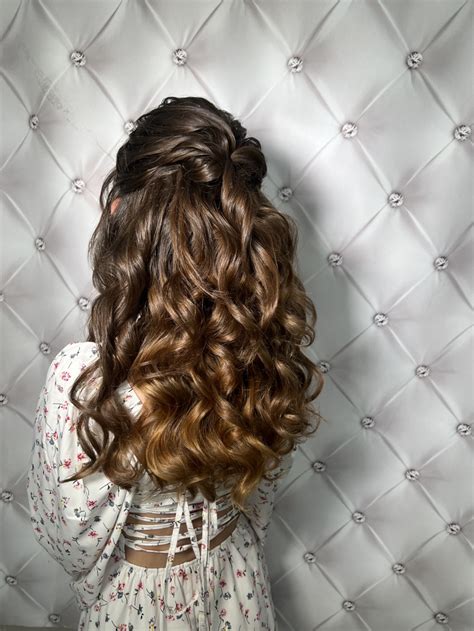 Укладка на довге волосся 675 фото ідей 2024