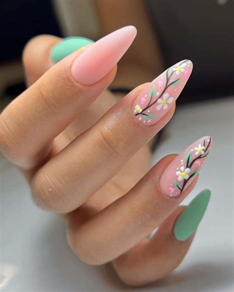25 Fresh And Floral Spring Nail Designs To Blossom Your Look Green