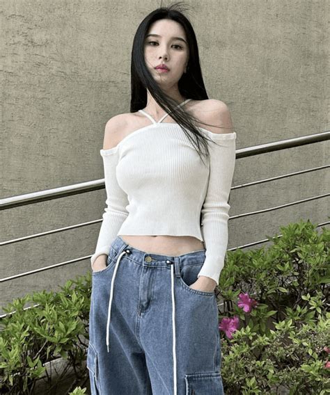 🚀당일발송 원가이하세일 브이 오프 티 에이블리