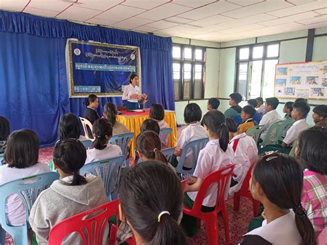 မိုင်းခတ်မြို့ လူထုအ‌ခြေပြုဗဟိုဌာန၌ လူငယ်‌ရေးရာအသိပညာပေးဟောပြောပွဲပ