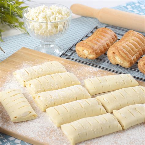 Замороженные полуфабрикаты от производителя оптом из слоёного и сдобного теста выгодные цены