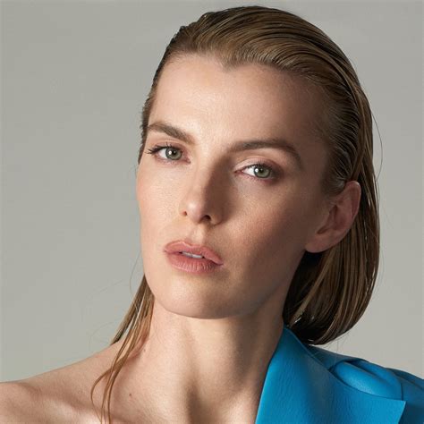Best Betty Gilpin Posts Reddit