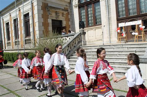 Български народни танци Пиринска фолклорна област