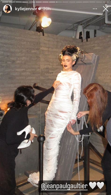 Kylie Jenner Unveils Epic Bride Of Frankenstein Halloween Costume
