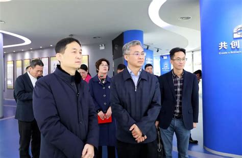 元旦后首个工作日新任宁波市委宣传部部长调研舜宇 发展