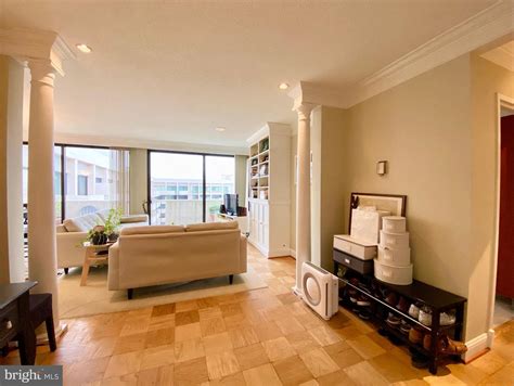 4141 N Henderson Rd Unit 1204 Arlington Va 22203 Room For Rent In