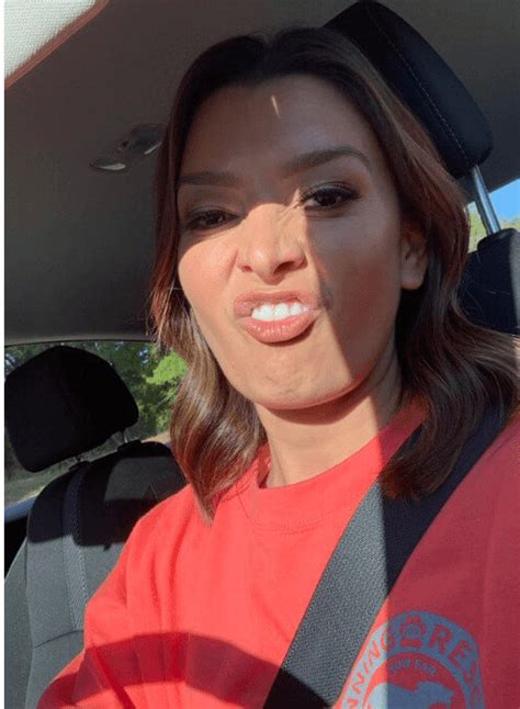 Jon Sciambi Dating Pretty Girlfriend Net Worth Vergewiki