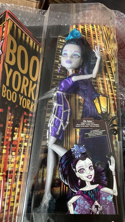 The Elle Eedee I Ordered Arrived Today Ill Have To Redo My Shelves