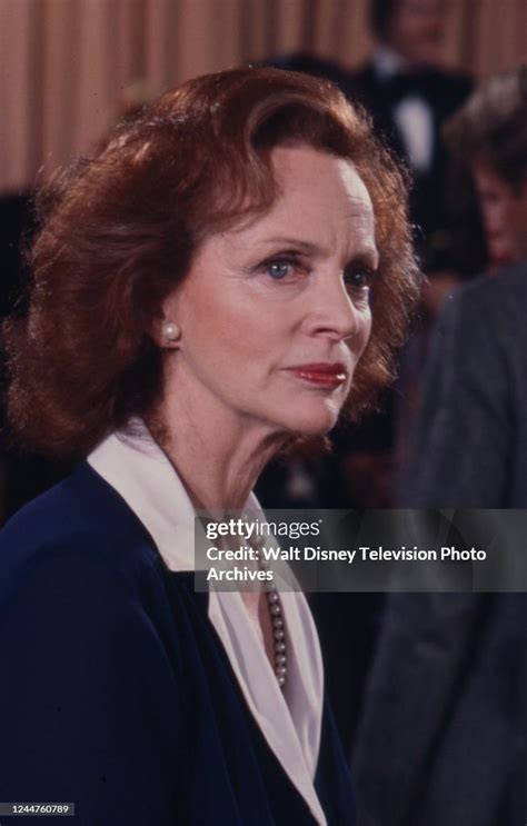 Beatrice Straight Appearing In The Abc Tv Series Kings Crossing