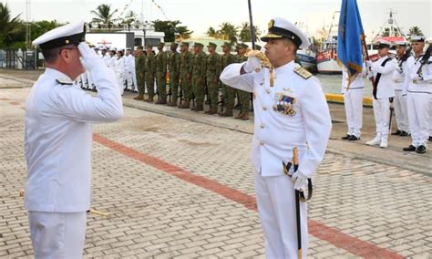 Contralmirante Omar Moreno Oliveros Nuevo Comandante Del Comando