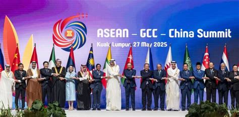 АСЕАН БНХАУ Персийн булангийн орнууд хамтын ажиллагаагаа нэмэгдүүлэхээр тохиролцов