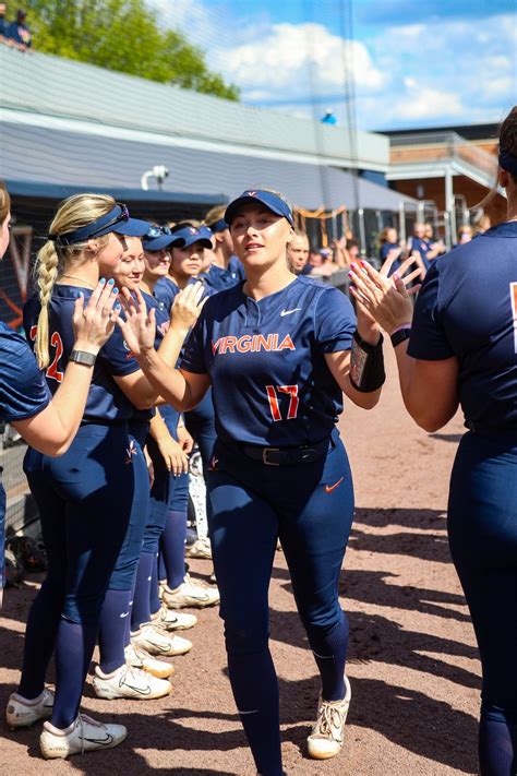 Uva Softball Senior Night Photo Gallery Virginia Cavaliers Official Athletic Site