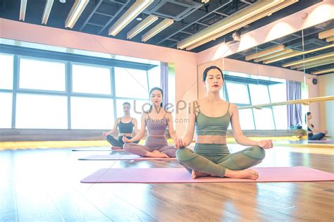 여성 요가 운동 사진 무료 다운로드 Lovepik