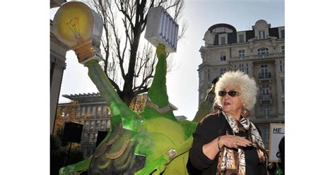 Латинка Петрова има скрита ливада където бере билки