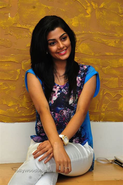 Anisha Ambrose New Beautiful Actress Photos