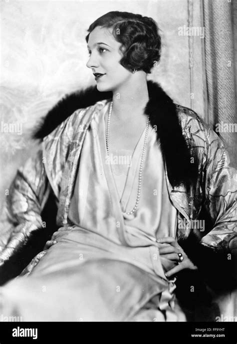 Gertrude Lawrence N1898 1952 English Actress When Starring In The