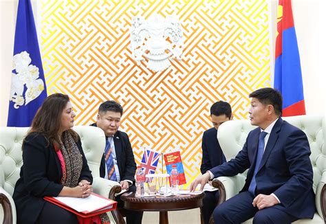 Нийслэлийн Засаг дарга Х Нямбаатар Их Британийн төлөөлөгчдийг хүлээн авч уулзжээ