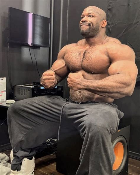 Muscly Men On Tumblr