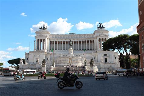 Piazza Di Venezia Roma La Piazza Venezia Wvclh