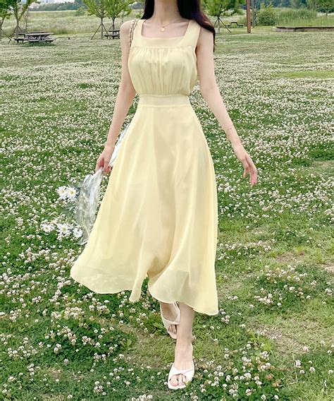 클래식블랑 3천장돌파 Made 라비앙 여름 하객룩 휴양지룩 셔링 스퀘어넥 나시 쉬폰 플레어 롱 원피스