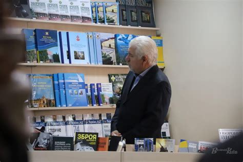 Фіксують історію російсько української війни у Києві показали книги воєнного часу ФОТО