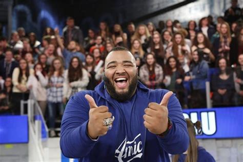 Il Gigante Buono Vince Amici