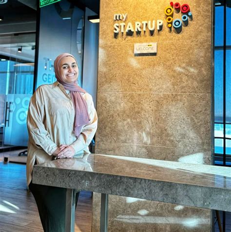 Nazeeha Khalid On Linkedin Lazordfellowship Lazordjordan Leadership 24 Comments