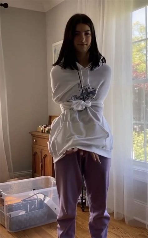 Pin af c h a r l i på char