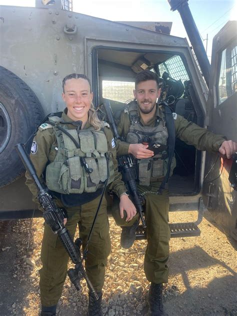 אחים בבית וגם בצבא🧡 סרן עידו וסגן ליבי וסרהולץ הם אחים שגדלו וחונכו על