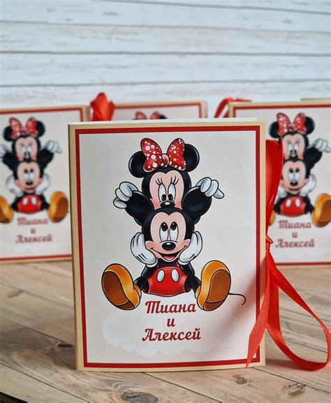 Подаръчета за гости магнитни книжки със снимки от първите 12 месеца годинка Handmasters Bg