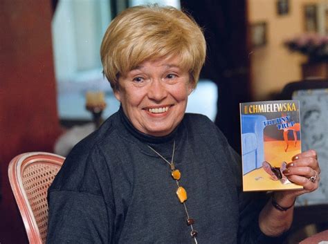 Она опередила Донцову и Устинову – королева иронии Иоанна Хмелевская ...