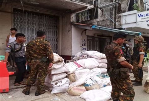 လှည်းကူးမြို့နယ်တွင် စစ်တပ် လက်အောက်ခံ အုန်းနှဲကုန်းရပ်ကွက်ရုံးကို ဗုံးခွဲ တိုက်ခိုက် Khit