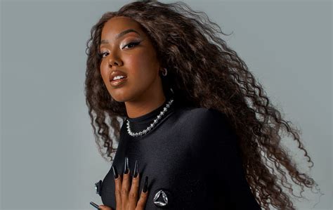 LellÊ Aposta Em Roupagem Sonora Moderna Repleta De GÍrias Do Universo