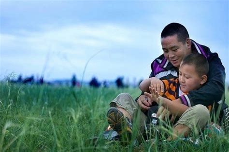 Эцгийн зам гудайхад үрийн заяа хазайдаг Гийнгоо