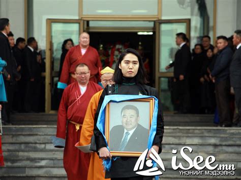 Г Батхүү агсны охин Б Цэлмэг НАМЗХ ны Удирдах зөвлөлийн гишүүнээр сонгогджээ Isee Mn